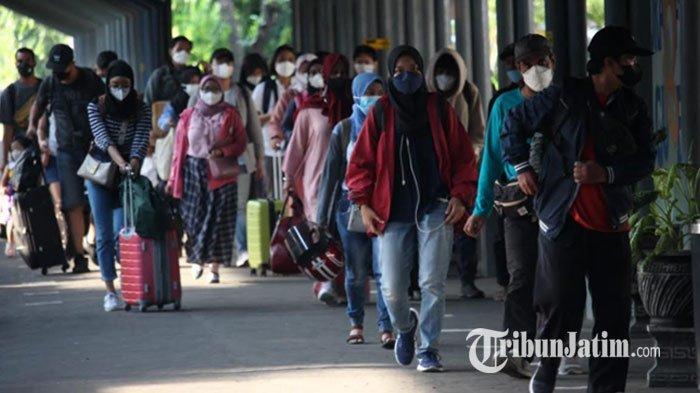 18 Ribu Lebih Pemudik Sudah Tinggalkan Surabaya Naik Kereta Api - Tribunjatim.com
