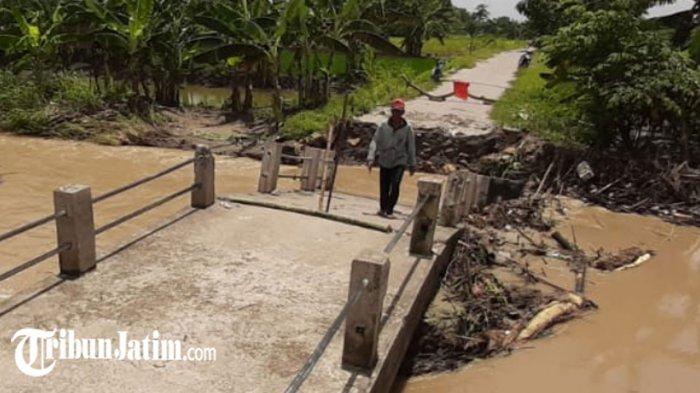 Jembatan Penghubung 2 Desa di Kecamatan Benjeng Ambrol, Rencana Segera Dibangun Jembatan Darurat ...