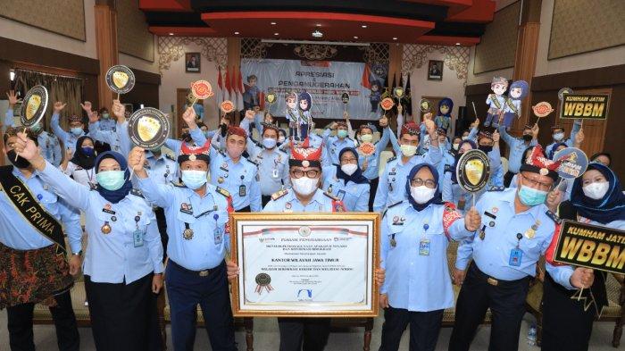 Momentum Maksimalkan Layanan, 10 Satker Jajaran Kanwil Kemenkumham Jatim Raih Predikat WBK/WBBM ...