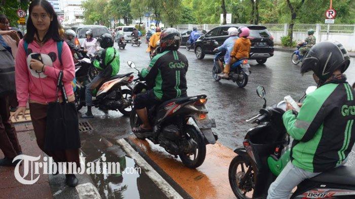 Kemendagri Bantah Larang Ojol Beroperasi, Kepmen Hanya Imbauan Bagi ASN: Bawa Helm Sendiri ...