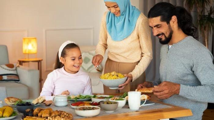 Menu Diet Sehat dan Tata Cara Makan Sahur, Tips Kuat Ibadah Puasa 1 ...