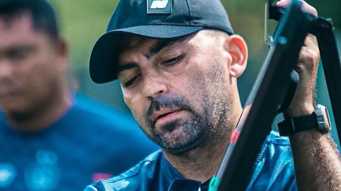 Ditekuk Persija 2-1, Penyakit Lama Persik Kambuh Lagi, Javier Roca: Ini ...