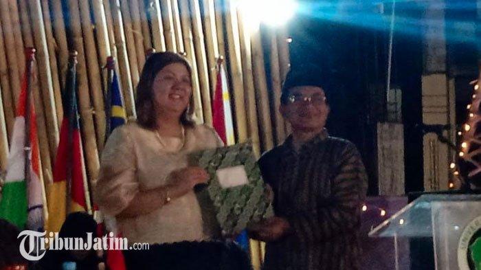 Universitas Ma’arif Hasyim Latif Angkat 3 Dekan Asing, Buat Peningkatan ...