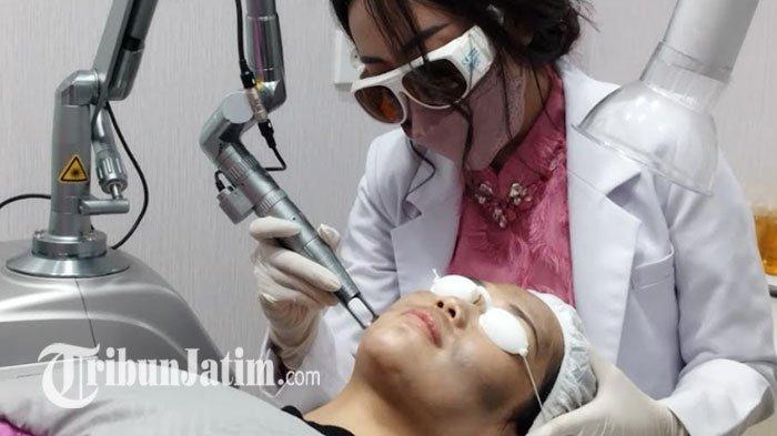 Ingin Wajah Glowing dan Sehat? Coba 3 Perawatan Wajah Minim Efek Samping ala Emdee Clinic ini ...