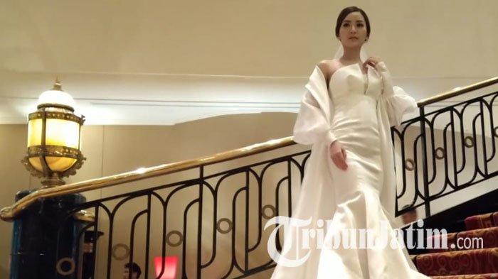 Tren Busana Pengantin Tahun Ini Adalah Personalization Wedding, Pakai ...