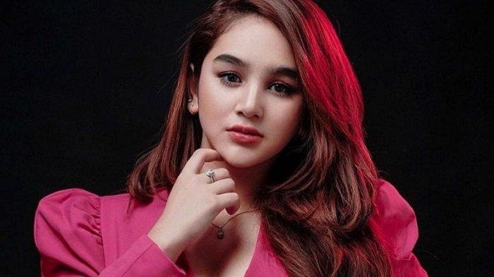 Dulu Selalu Dapat Jatah Bulanan Rp200 Juta dari Mantan, Kini Hana Hanifah Cuma Mau Pria Kaya ...