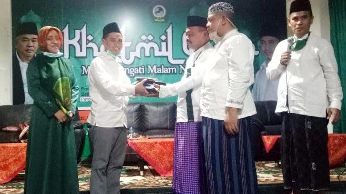 Prihatin dengan Dampak Covid-19, Pengasuh Ponpes Amanatul Ummah Bagikan ... Prihatin dengan Dampak Covid-19, Pengasuh Ponpes Amanatul Ummah Bagikan ...