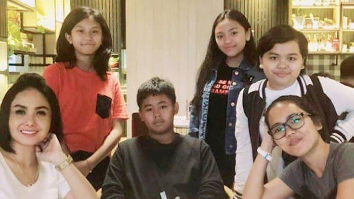 5 Potret Alleia Anata Irham, Putri Ariel NOAH Kini Beranjak Remaja ...