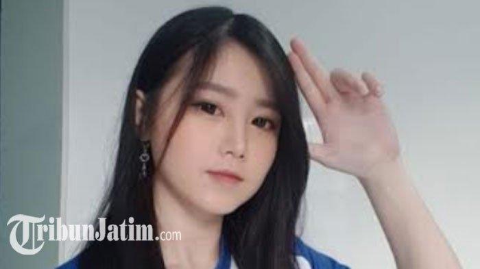 Bareng Siren Moon Ikuti WSL Invitational 2020, Leen Mahasiswi Ubaya ...