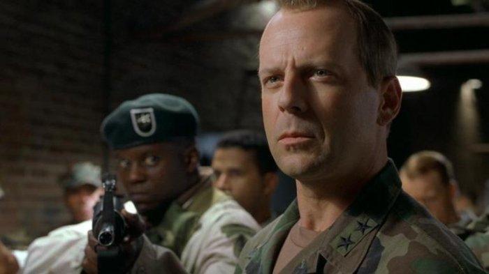 Sinopsis Film 'The Siege' yang Dibintangi Danzel Washington, Tayang di ...