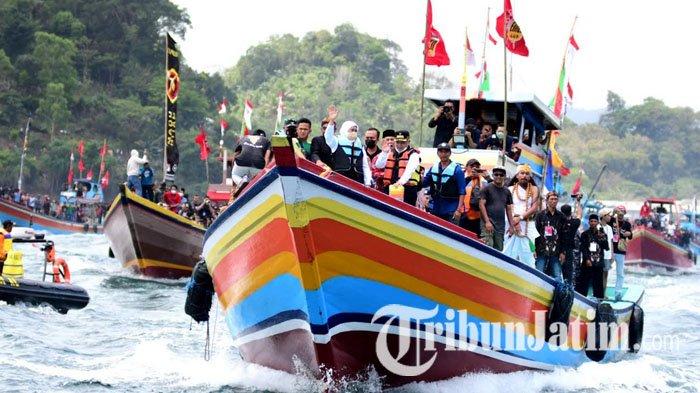 Nelayan Sendang Biru Malang Berharap Tuah Tradisi Petik Laut, Ingin ...