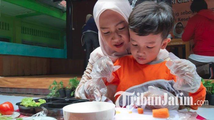 Hari Gizi Nasional, Unusa Gelar Fun Cooking di TK Khadijah, Sosialiasi ...