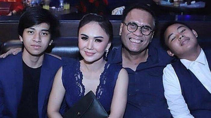 Meski 13 Tahun Cerai, Yuni Shara Tetap Mesra dengan Mantan Suami, Kepergok di Momen Istimewa ...