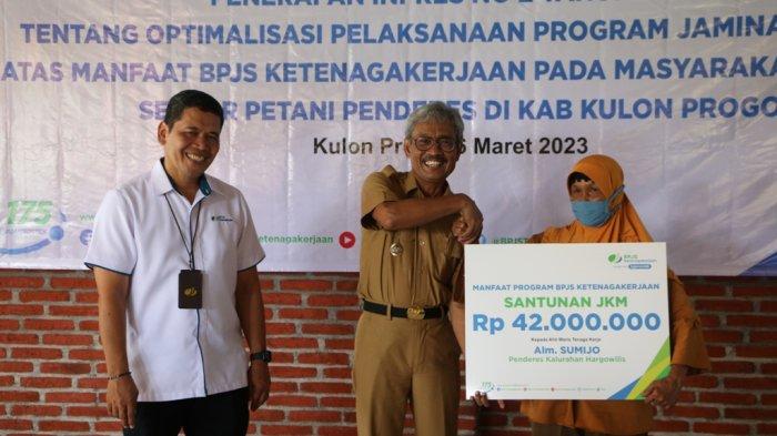 2 Ahli Waris Penderes Nira di Kulon Progo Terima Santunan Program JKN - Tribunjogja.com