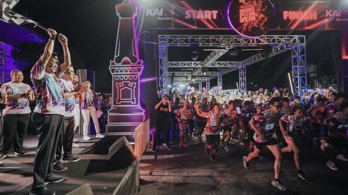 2500 Pelari Semarakkan KAI Bandara Glow Night Fun Run - Tribunjogja.com
