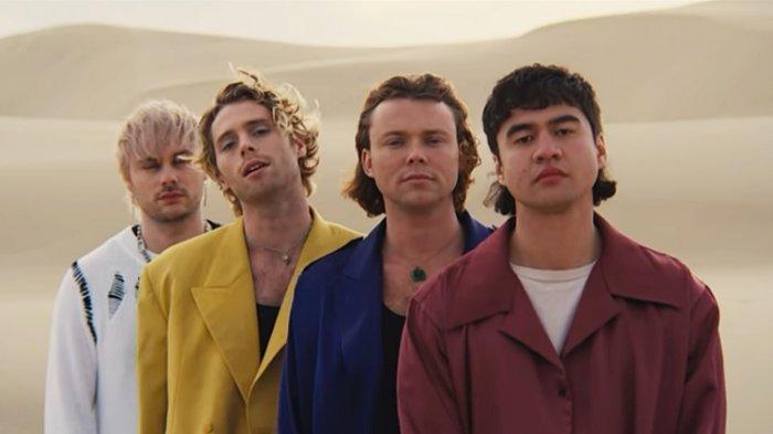 Lirik Lagu Complete Mess yang Baru Saja Dirilis 5 Seconds of Summer ...