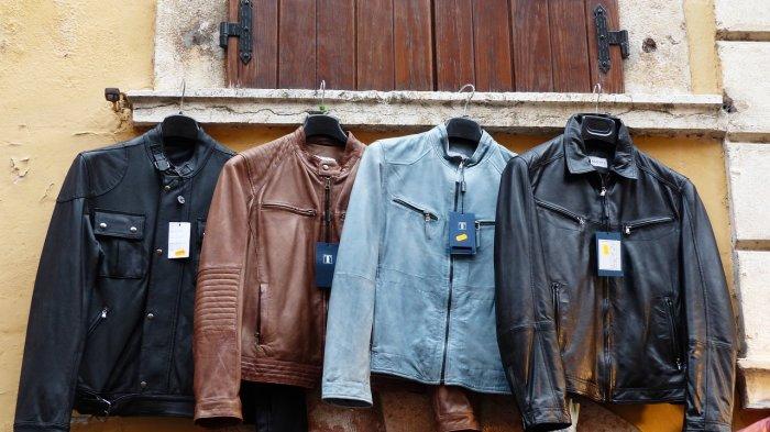 9 Arti Mimpi Menggunakan Warna Jaket Merah, Jaket Hitam Menurut Primbon ...