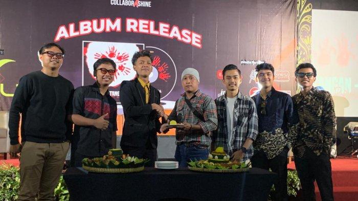 Lima Tahun Berkarya, Aftershine Luncurkan Album Perdana 'Tangan-tangan ...
