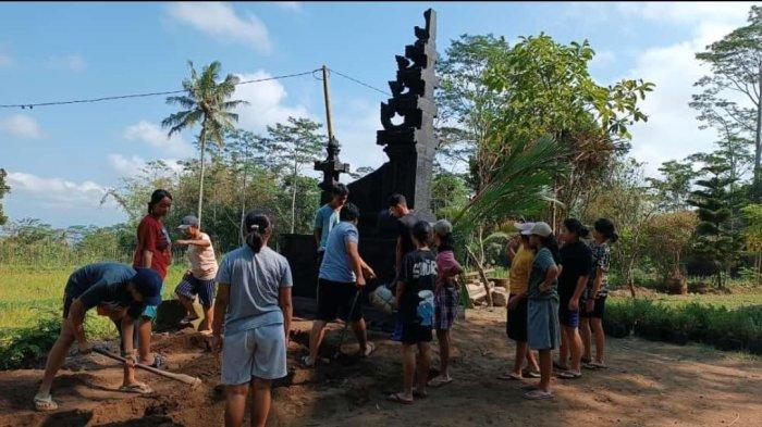 Siswa SMA Van Lith Gotong Royong Bangun Fasilitas Umum di Taman Doa ...