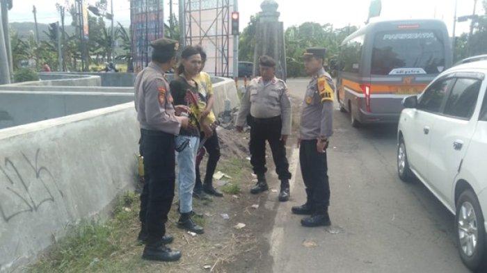 Cegah Aksi Pemalakan Terhadap Pengguna Jalan, Polsek Temon Tertibkan Anak Punk di Trafic Light ...