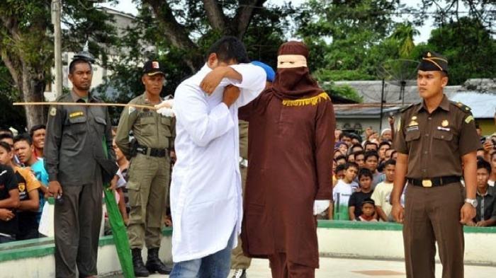 Bacaan Al-Quran Surat An-Nur Ayat 2: Arti dan Tafsir, Berisi Tentang ...