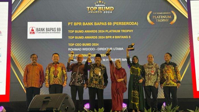Bank Bapas 69 Magelang Boyong Sejumlah Penghargaan Top BUMD 2024 - Tribunjogja.com