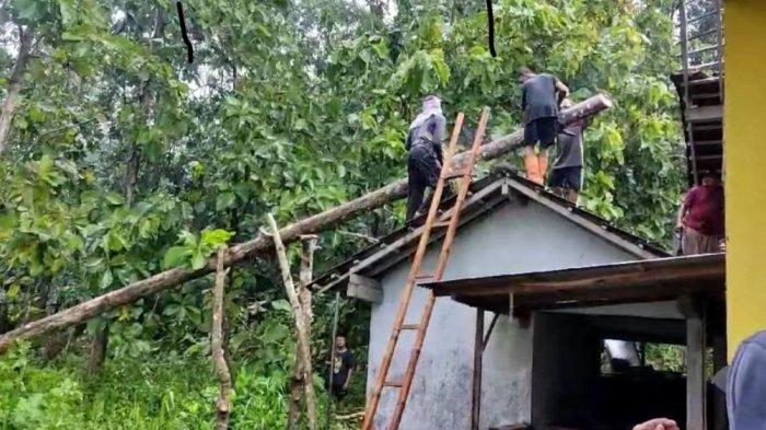 Bencana Hidrometeorologi Terjang Gunungkidul, 18 Rumah Rusak - Tribunjogja.com