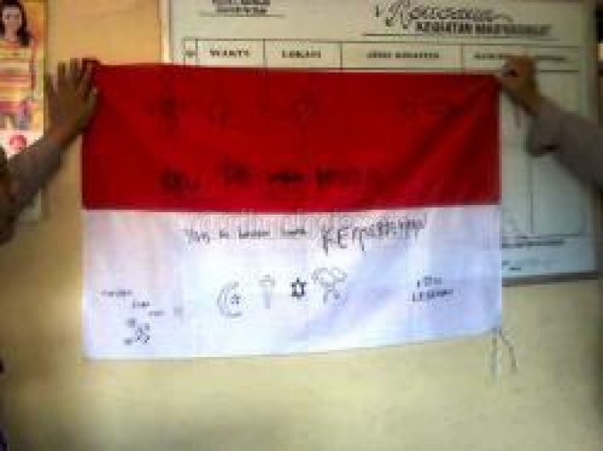 Warga Pantura Temukan Bendera Merah Putih Penuh Coretan Spidol ...