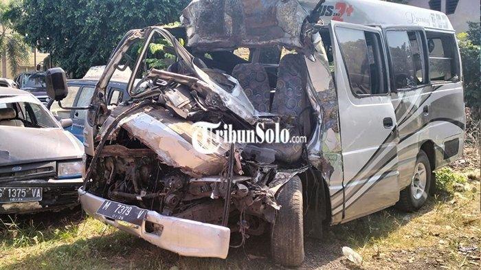 Berapa Kecepatan Isuzu Elf Saat Menabrak Truk Tronton di Tol Ngawi-Solo? - Tribunjogja.com