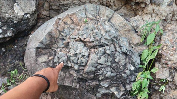Bom Vulkanik Gunung Ireng Patuk Gunungkidul Ini Umurnya Jutaan Tahun ...
