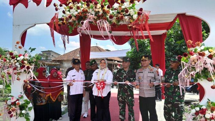 Bupati Klaten Resmikan Jalan dan Talut Hasil Pembangunan Fisik Program ... Bupati Klaten Resmikan Jalan dan Talut Hasil Pembangunan Fisik Program ...