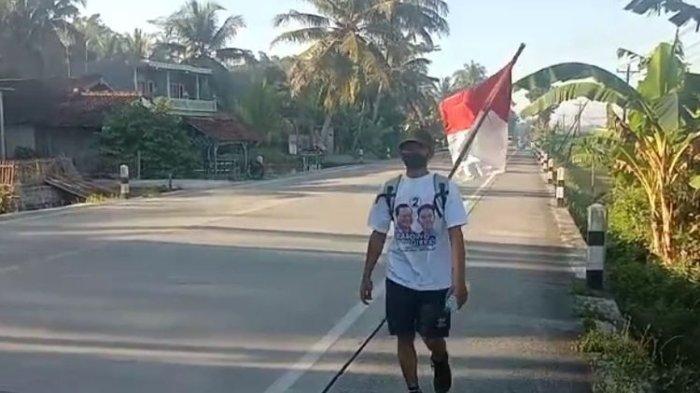 Cerita Pria Asal Sleman Jalan Kaki ke Jakarta untuk Sujud Syukur Atas Kemenangan Prabowo-Gibran ...