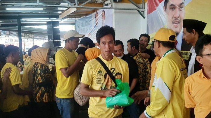 DPD Golkar DIY Bagikan Sembako Tebus Murah, Ini Pesan Gandung Pardiman ...