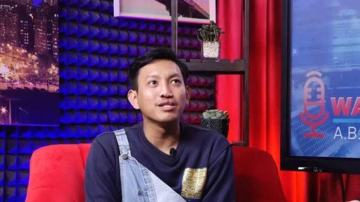 Lirik Lagu “Tepian Rindu” – Davi Sumbing, Liriknya Bikin Mewek ...