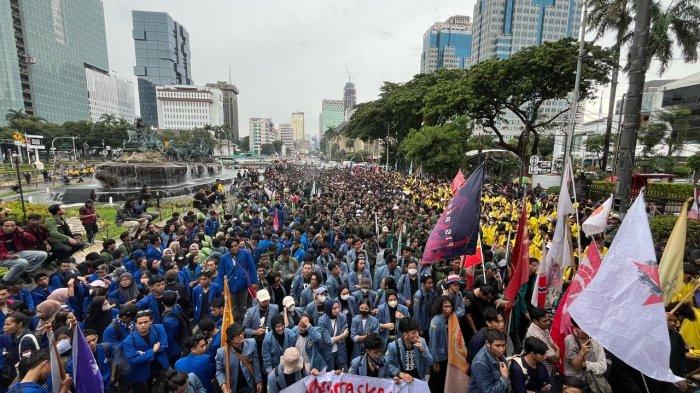 APA Saja 13 Tuntutan di Demo Indonesia Gelap? Ada Penolakan Efisiensi Anggaran Pendidikan ...