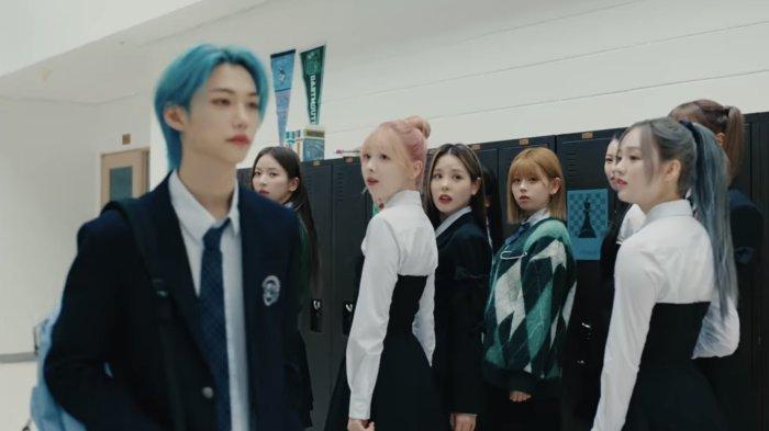 NiziU Terpesona dengan Felix Stray Kids di Comeback Terbarunya Berjudul ...