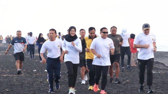 Lebih Dari Seribu Peserta Ramaikan Fun Run 7,8 K Besutan Polres Kulon ...