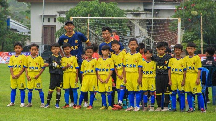 Eks Pemain Persekat Tegal, Harry Kusuma Latih SSB Sejak Kompetisi Liga ...