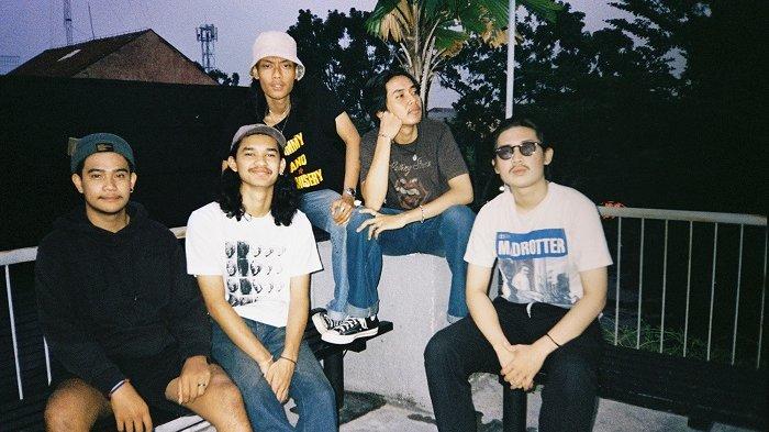 Hipsterfazz Perkenalkan Diri Lewat Single Persetan Ku Tak Berguna ...