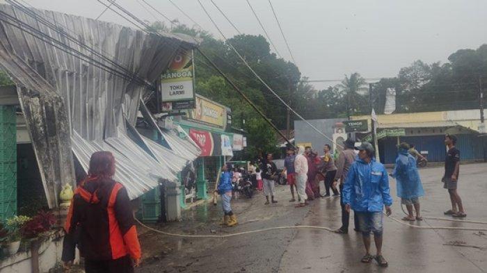 Hujan Seharian Sebabkan Angin Puting Beliung hingga Tanggul Jebol ...