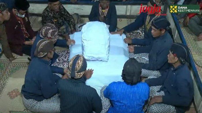 APA Itu Cupu Kyai Panjala? Tradisi di Gunungkidul sebagai Media ...