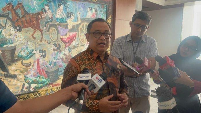 Jawaban Ari Dwipayana Soal Permintaan dari Mahasiswa untuk Pulang ke UGM - Tribunjogja.com