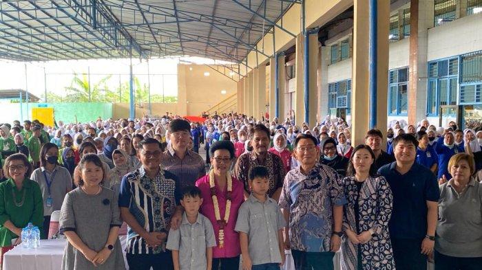 KPH Purbodiningrat Dampingi GKR Hemas Sapa Aruh Karyawan PT Komitrando ...