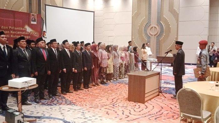KPU Kulon Progo Lantik 60 Anggota PPK Pilkada 2024 - Tribunjogja.com