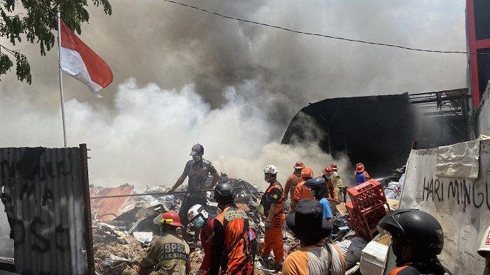 Asroni Bakar Stirofoam Bekas, Gudang Rosoknya di Kasihan Bantuk Ikut ...