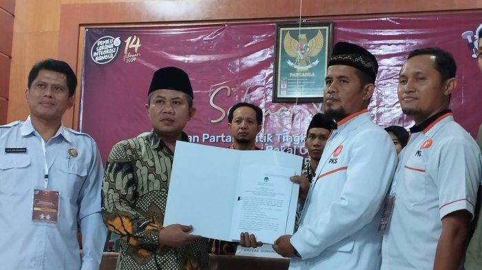 PKS Jadi Parpol Pertama Ajukan Bacaleg Pemilu 2024 ke KPU Gunungkidul - Tribunjogja.com