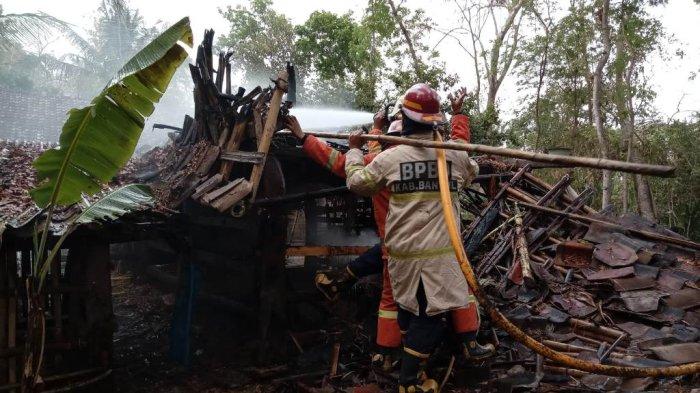 Kronologi Kebakaran Kandang Milik Warga Pajangan, Bermula dari Bakar ... Kronologi Kebakaran Kandang Milik Warga Pajangan, Bermula dari Bakar ...