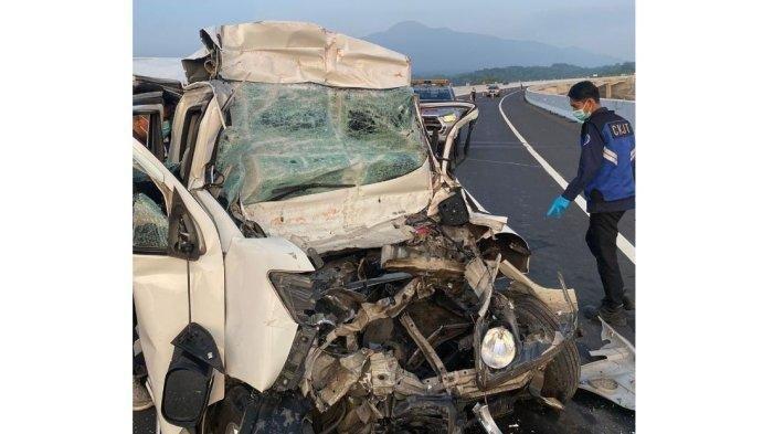 Kronologi Kecelakaan Maut di Tol Cisumdawu Sumedang yang Tewaskan 2 ... Kronologi Kecelakaan Maut di Tol Cisumdawu Sumedang yang Tewaskan 2 ...