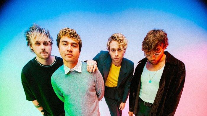 Lirik Lagu dan Terjemahan “Easy For You To Say” 5 Seconds of Summer ...
