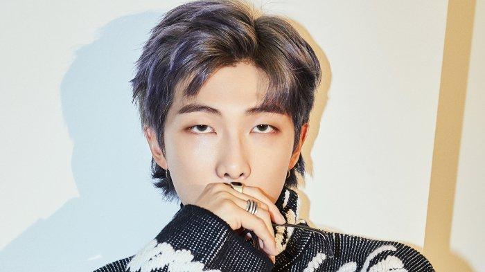 Lirik dan Terjemahan Lagu Lonely RM BTS, I’m F**king Lonely Na Honja ...